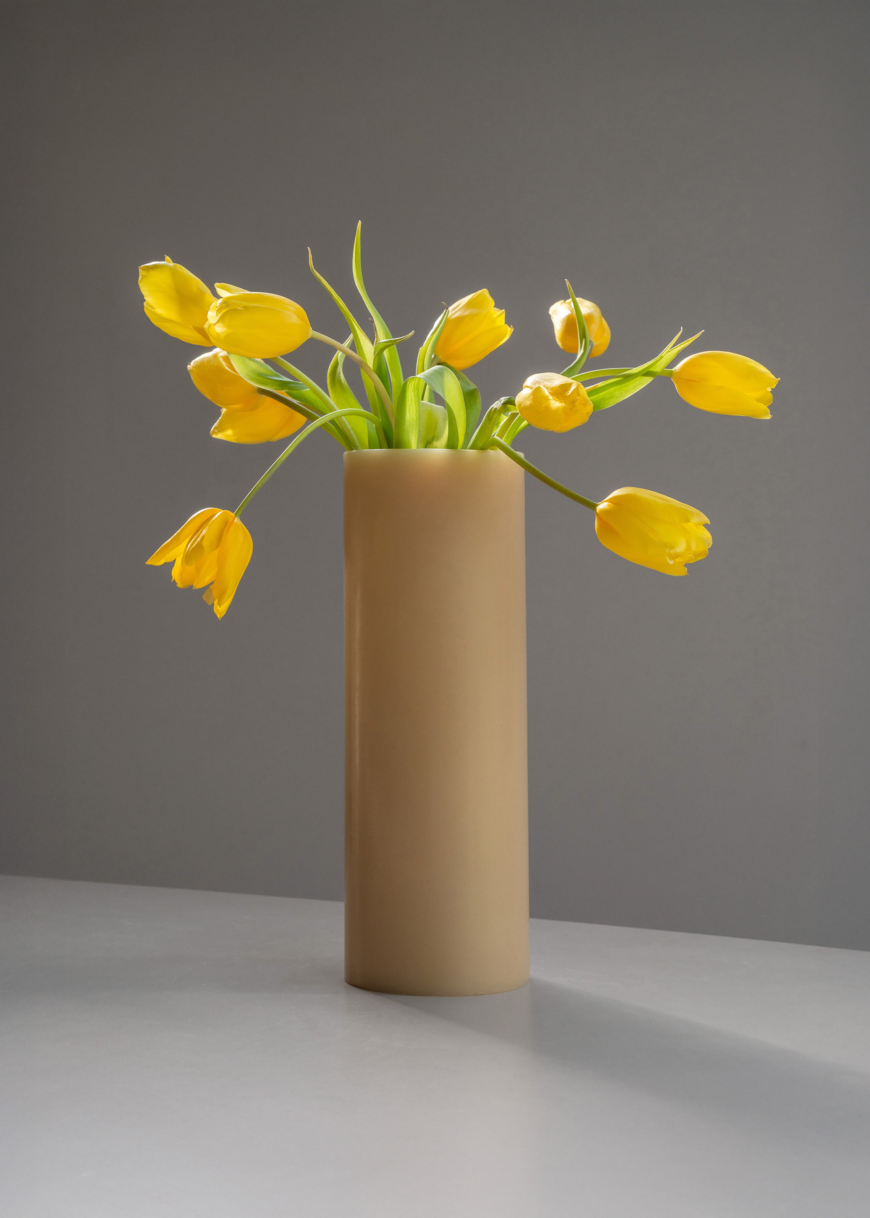 Ann Vincent Cave Vase - Sand – The Frankie Shop